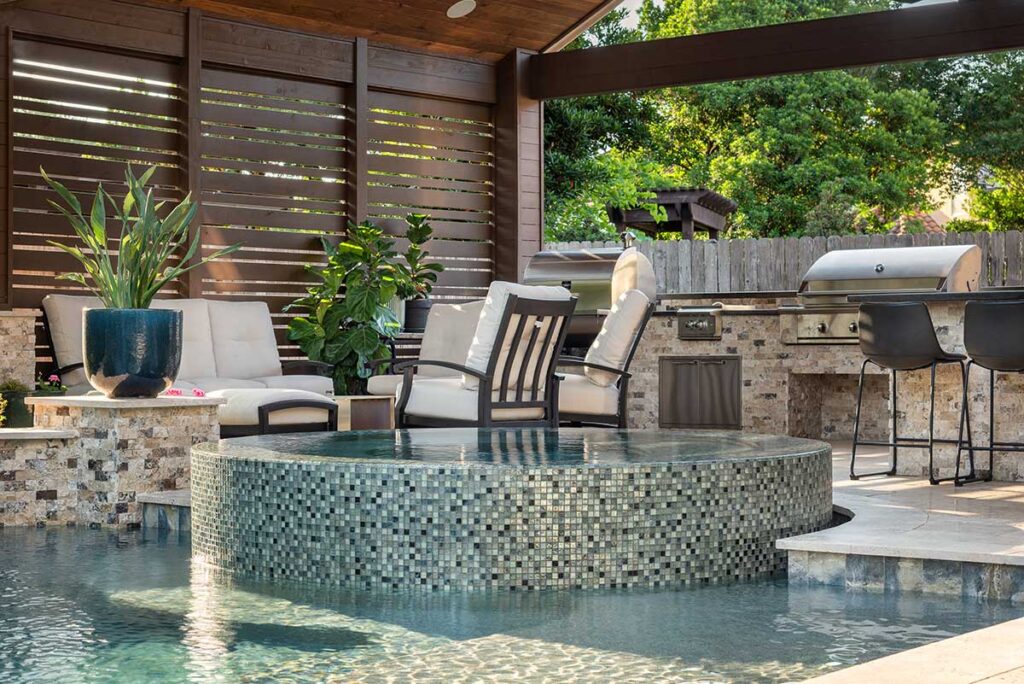 Outdoor Living Spaces Construction | Avree Custom Pools