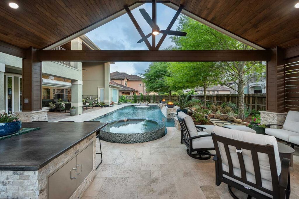 Outdoor Living Spaces Construction | Avree Custom Pools